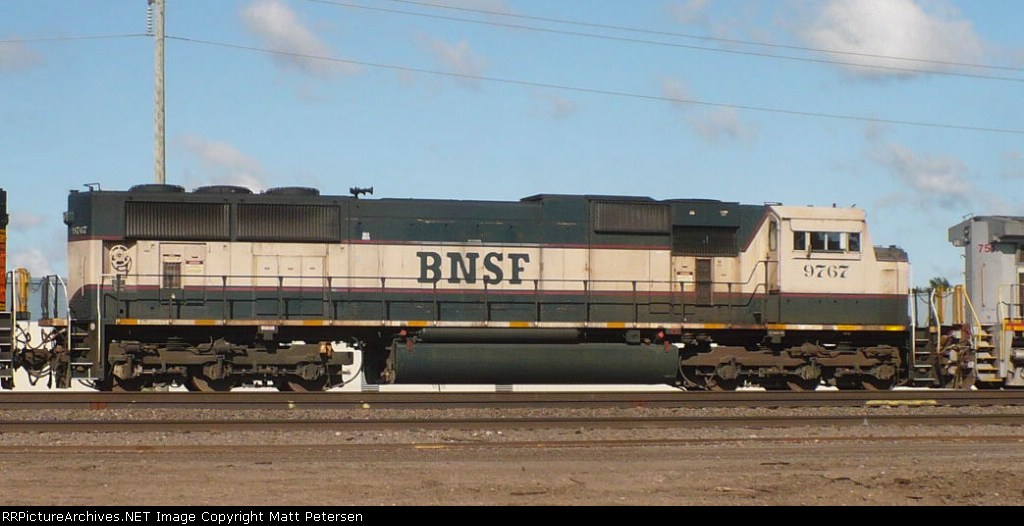 BNSF 9767